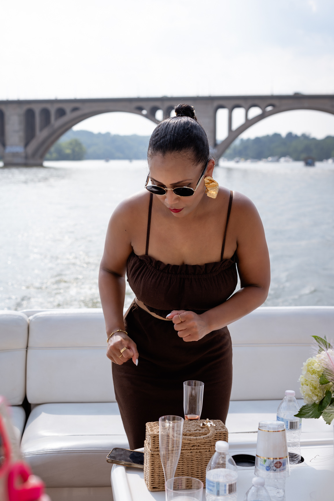 FAQ – Waterfront Lux Charters